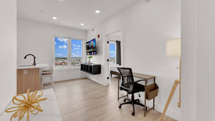 Cozy 2bd Apt | Fishtown | Gym - Camden, NJ