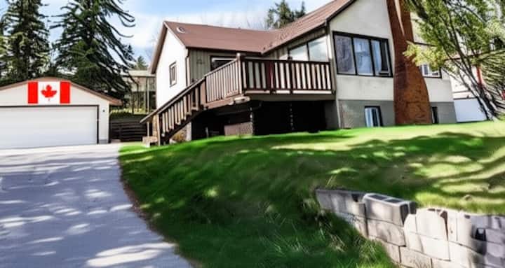 House On The Hill - Hinton, AB, Canada