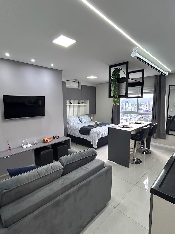 Studio Novo Bem Equipado Com Ar Cond. Completo - Mogi das Cruzes