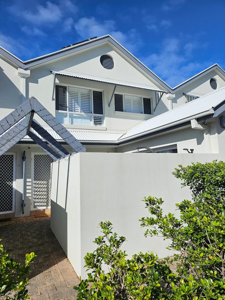 Amazing Value @Jetty: Walk To Beach, Creek & Cafes - オーストラリア コフズ・ハーバー