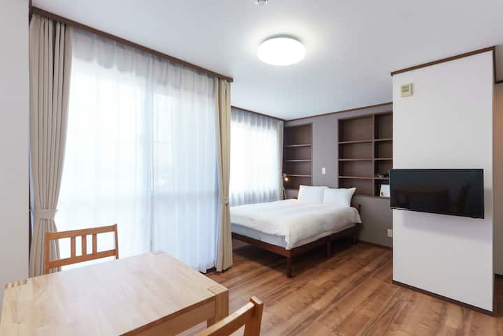 アパートメントホテル｜繁華街近く｜生活品完備｜長期滞在【202】 - Ishigaki