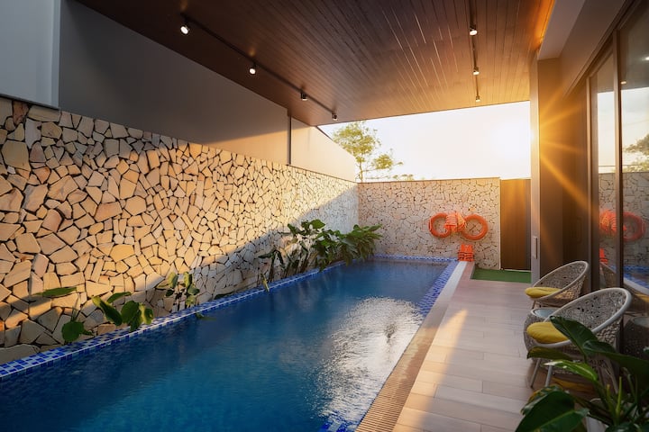 New Pool Private 5br Villa- Ac Living Room/kitchen - Da Nang