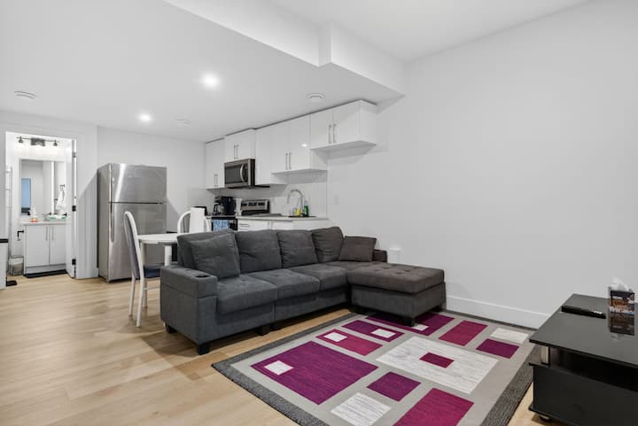 Spacious 2 Bedroom Suite In North Edmonton, Ca - Fort Saskatchewan
