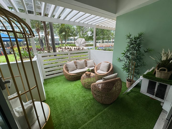 Azure Condo, Ground Flr, Lagoon View, Free Parking - Parañaque