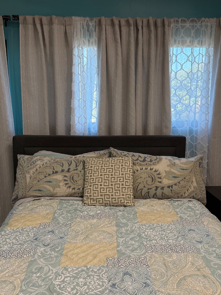 Private Studio With Pool Access In Baldwin Hills! - South Los Angeles - Los Angeles