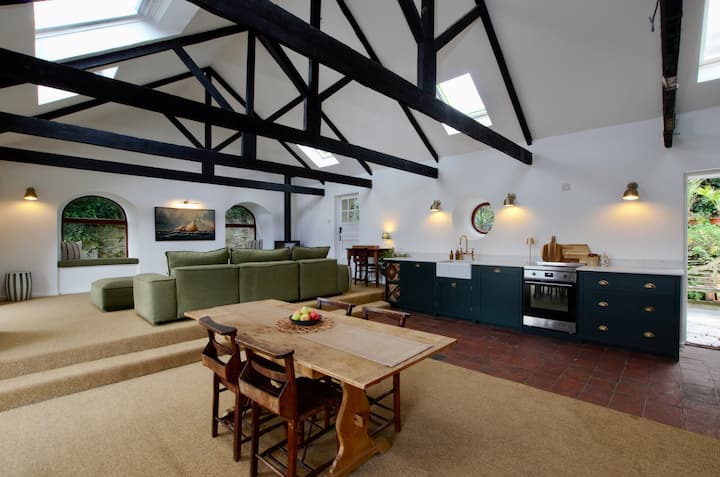 Sunday Cottage & Private Parking - Fowey