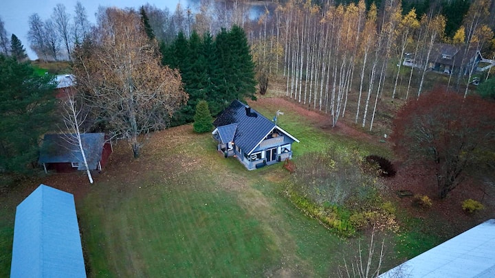 Idyylinen Talo Järven Rannalla - Finland