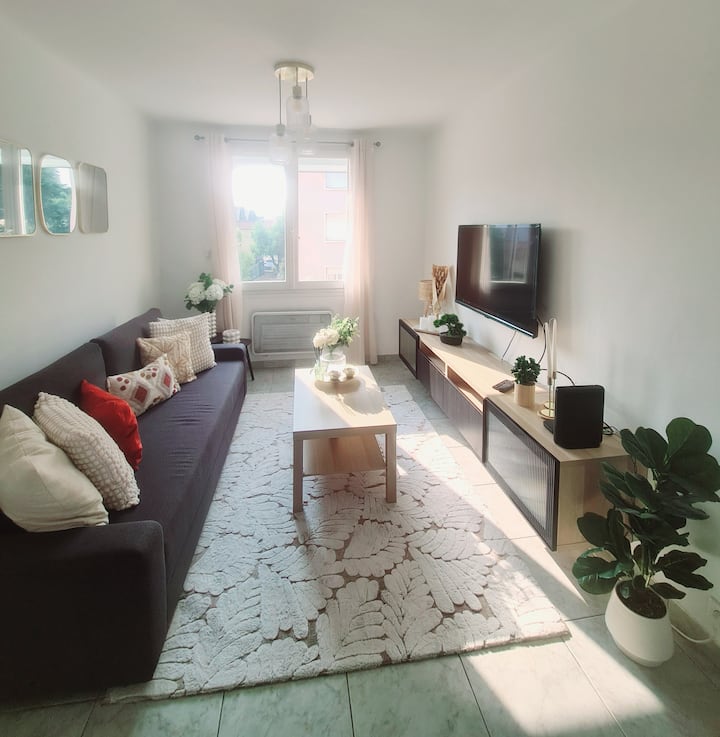 Proche De Tout, Confort Clim Et Parking Gratuit - La Seyne-sur-Mer