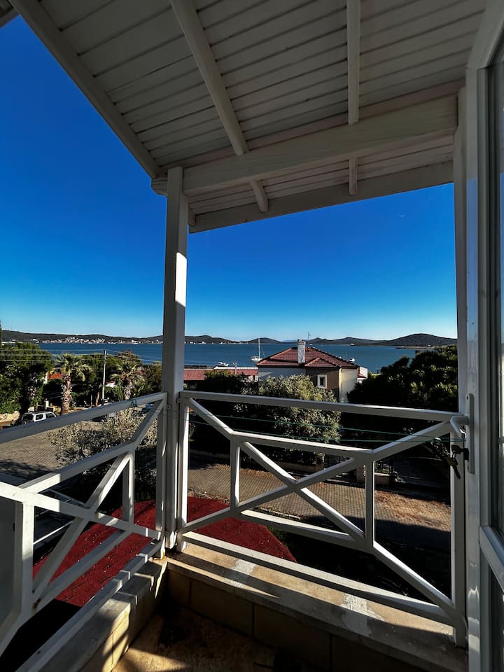 Cunda’da Deniz Manzaralı Villa - Ayvalık