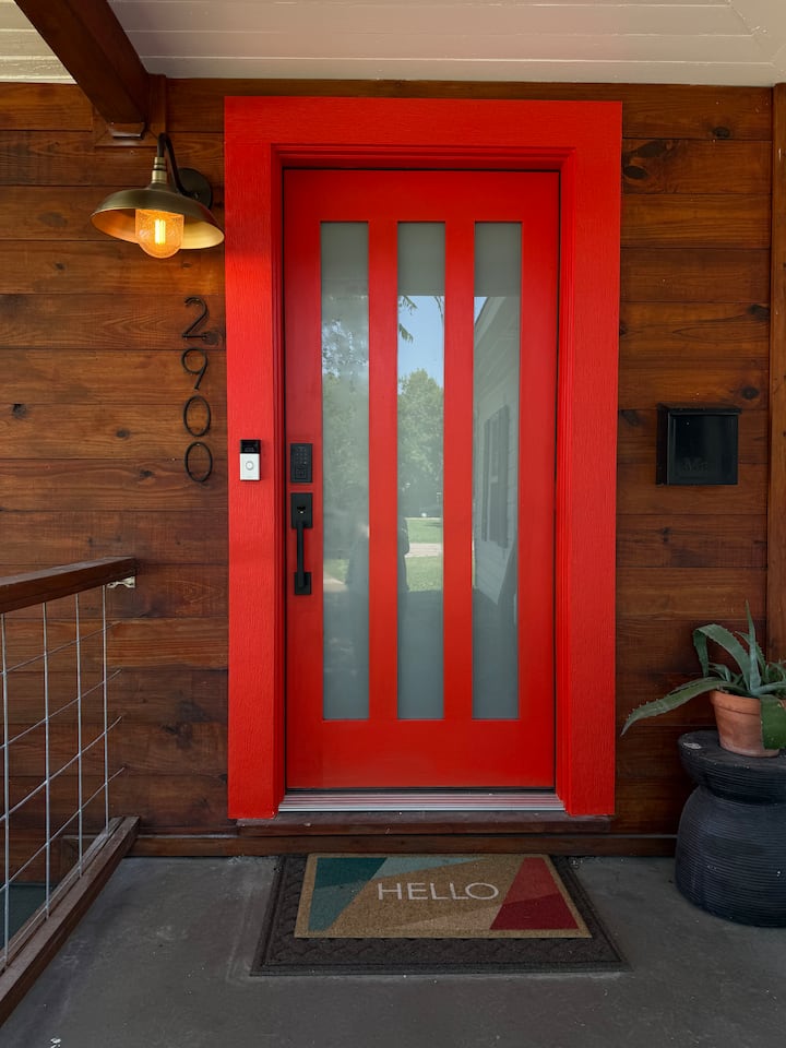 Poppy & Rye Bungalow: Cozy Cute! - Waco, TX