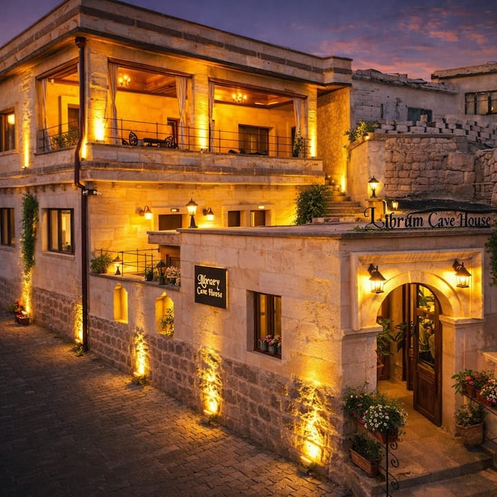 Library Cave Shakespeare+alexander Dumas+breakfast - Cappadocia