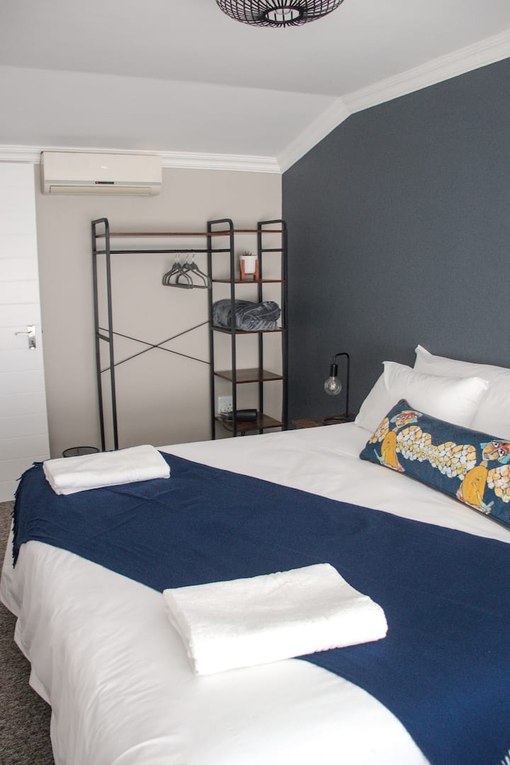 Gracehill Cottages - Olive Tree - Bloemfontein