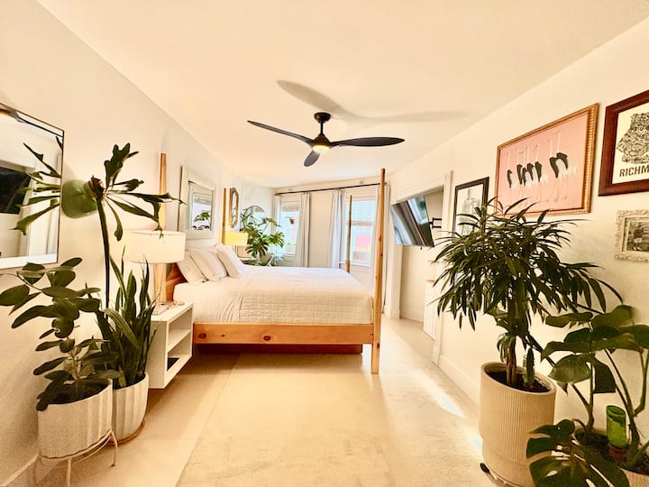 The Secret Garden - Richmond, VA