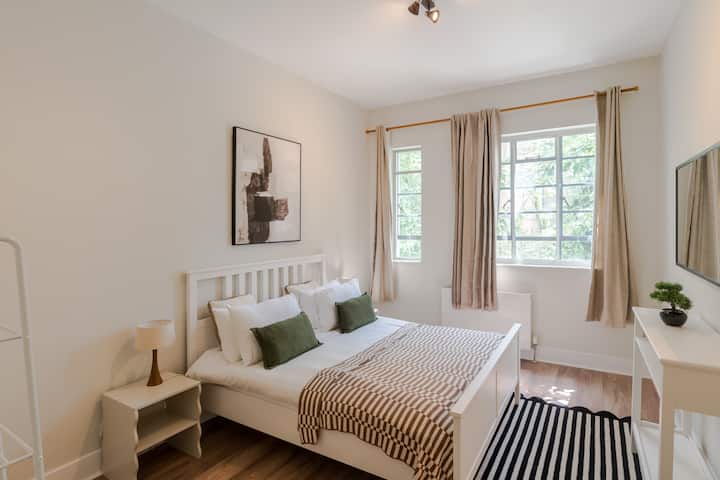 Airy 2-bed Flat In Notting Hill - London, UK