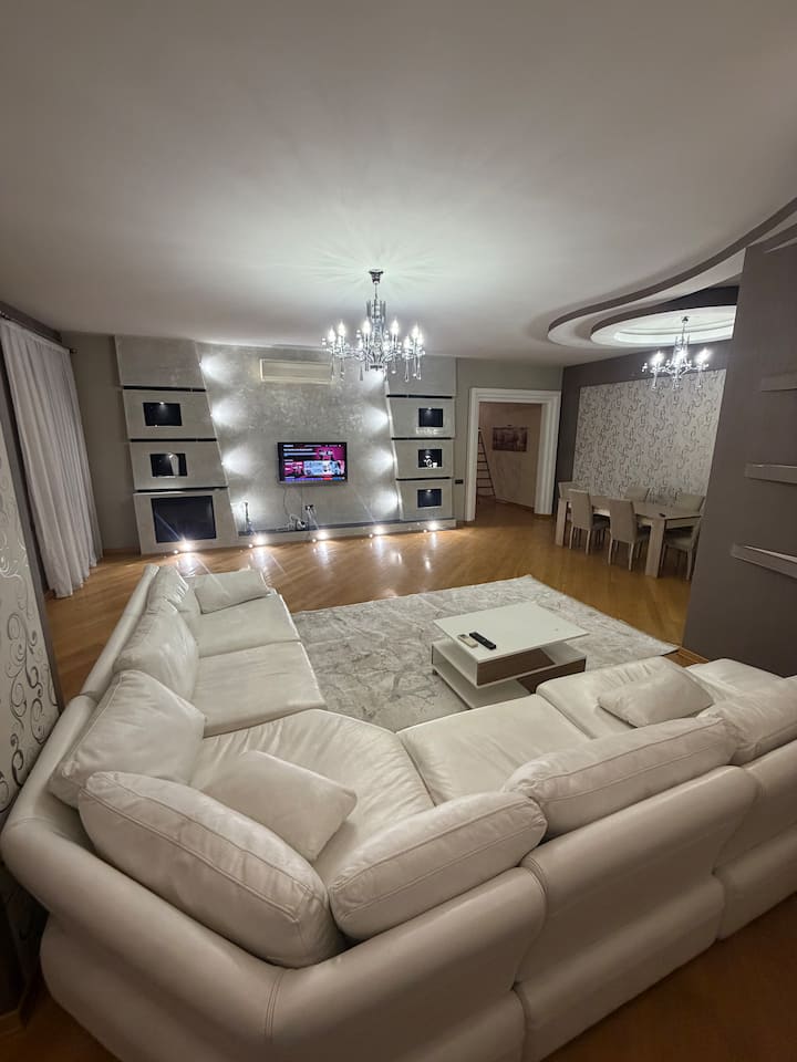 My Cozy Apartment In Nizami Street) - Azerbaijan