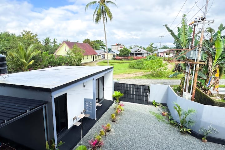 Tiny Culture Guesthouse Malona - Maluku
