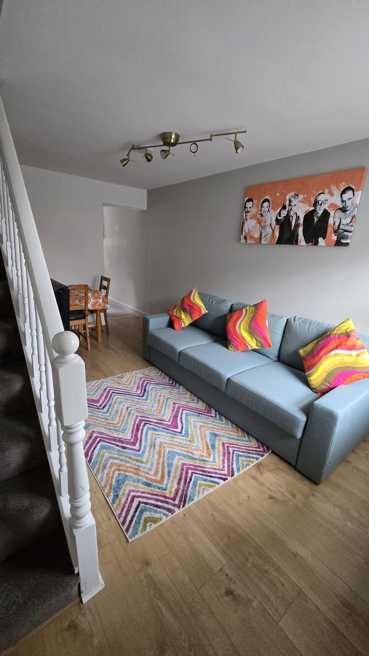 The Se18 Stylish Family House - Dartford