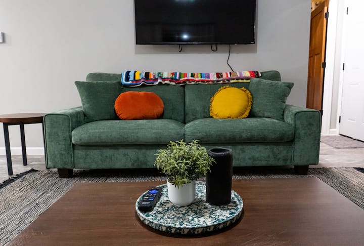 Modern Ta Ha Park  | 2 Min To Downtown (Sleeps 8) - Norfolk, NE