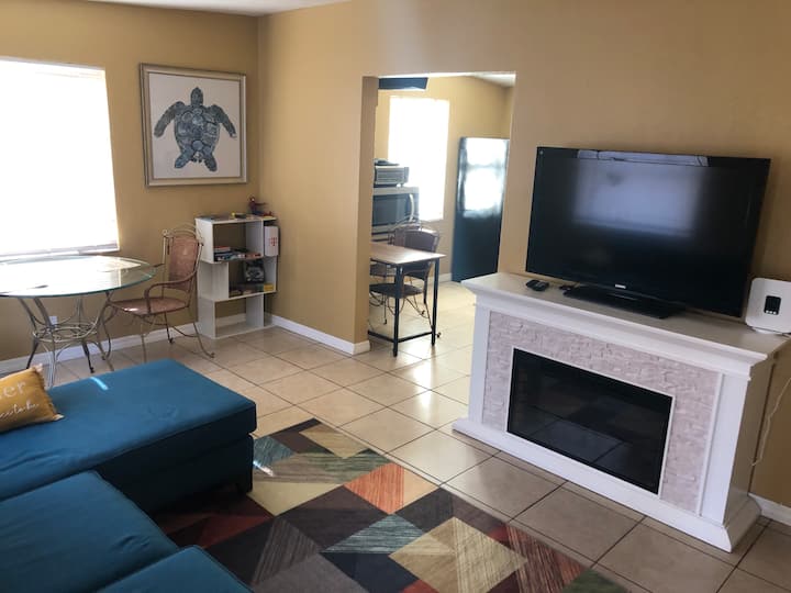 Cozy Home Recharge - Tarpon Springs, FL