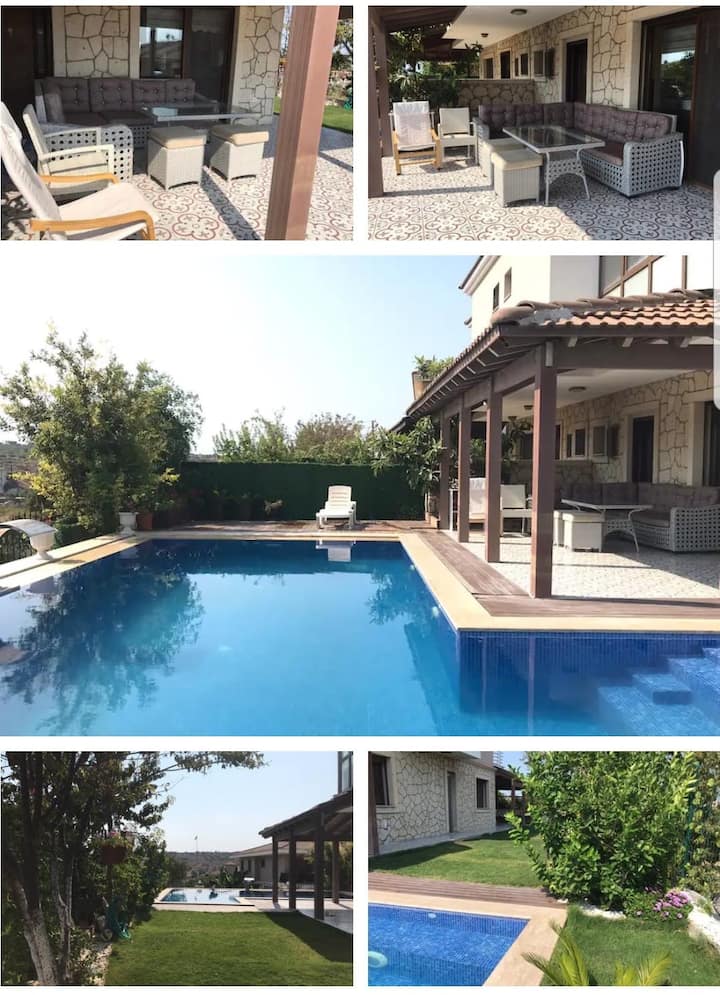 çEşme Merkezde öZel Villa - Çeşme