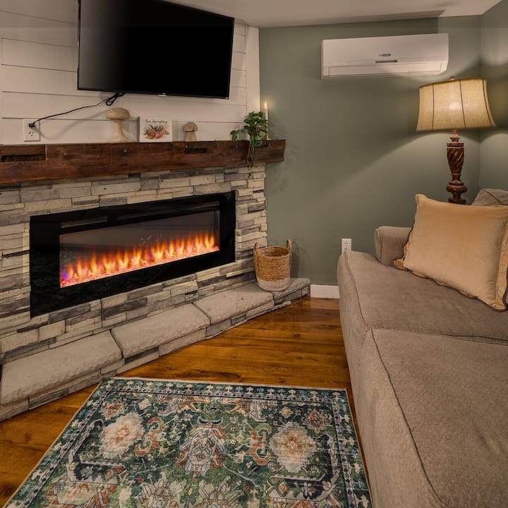 Sol Sanctuary | Cozy Lakeview Retreat - Malabar Farm State Park, Lucas