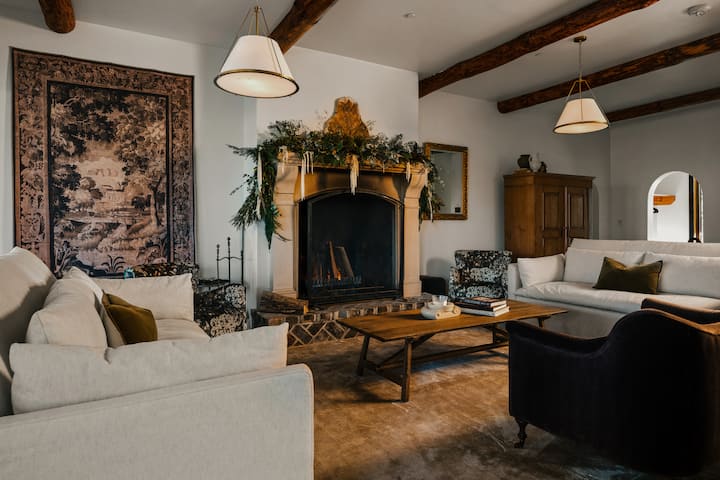 Graycliff Retreat: 11br Estate. Game Room+hot Tub. - Shepherdstown, WV