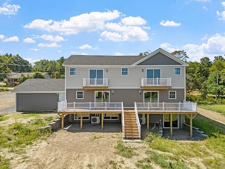 New Construction! 7br/7ba Getaway Near Lake Winni - Laconia, NH