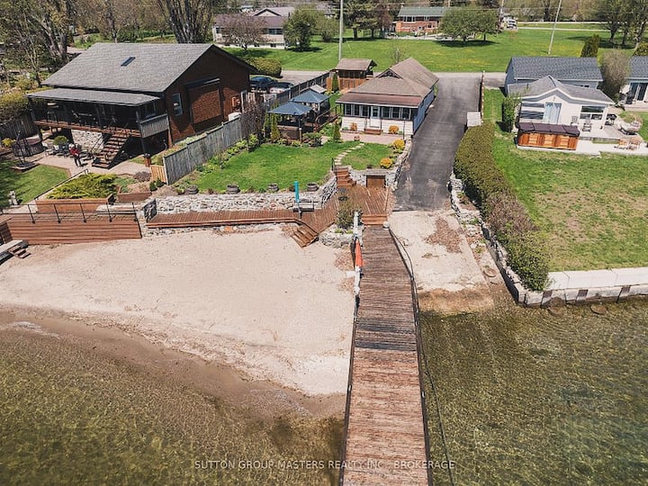 Bella Beach Retreat - Gananoque