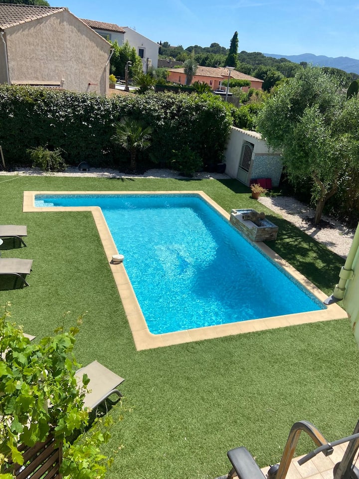 Villa Spacieuse Avec Piscine - Puget-sur-Argens