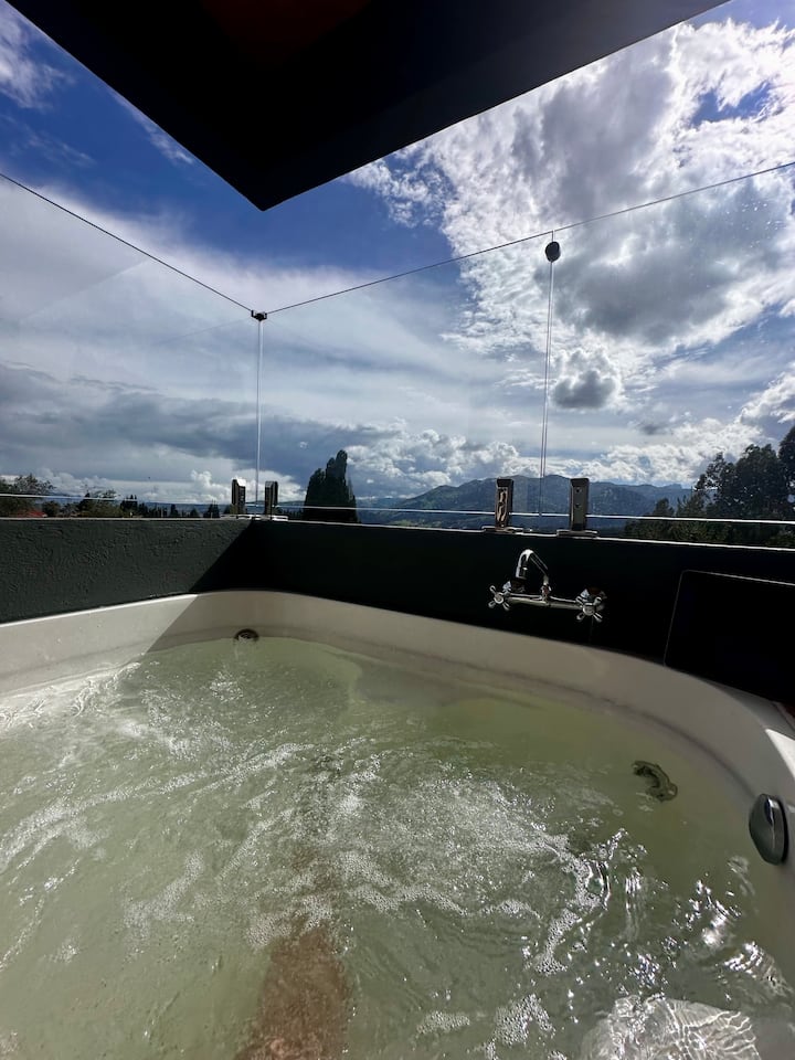 Loft Moderno Con Jacuzzi - Cuenca