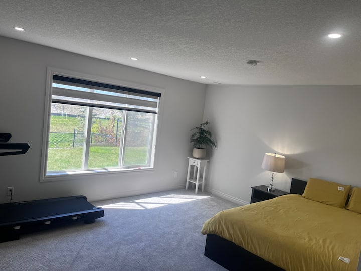 Guest Suite In Airdrie - Airdrie