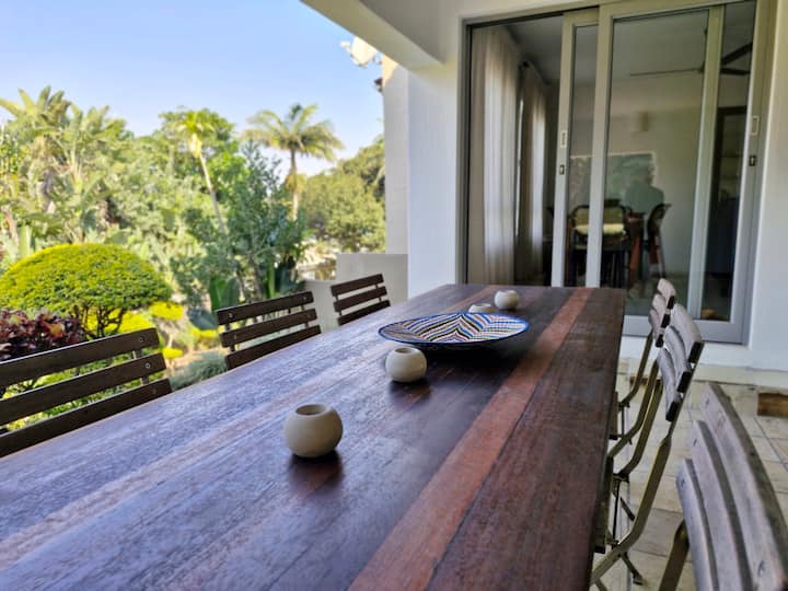 Mentawai Cottage | Sea Views - Dolphin Coast