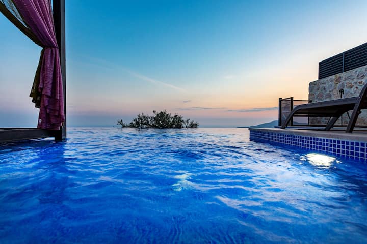 Kaş Kalkan 8 Kişilik Lüks Villa - Kalkan