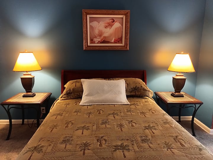 Home Stay Rm 1- Historic Mansion - Quincy, IL