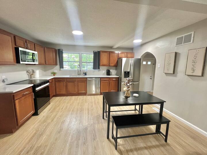 Spacious 4bedroom Home - O'Fallon, MO