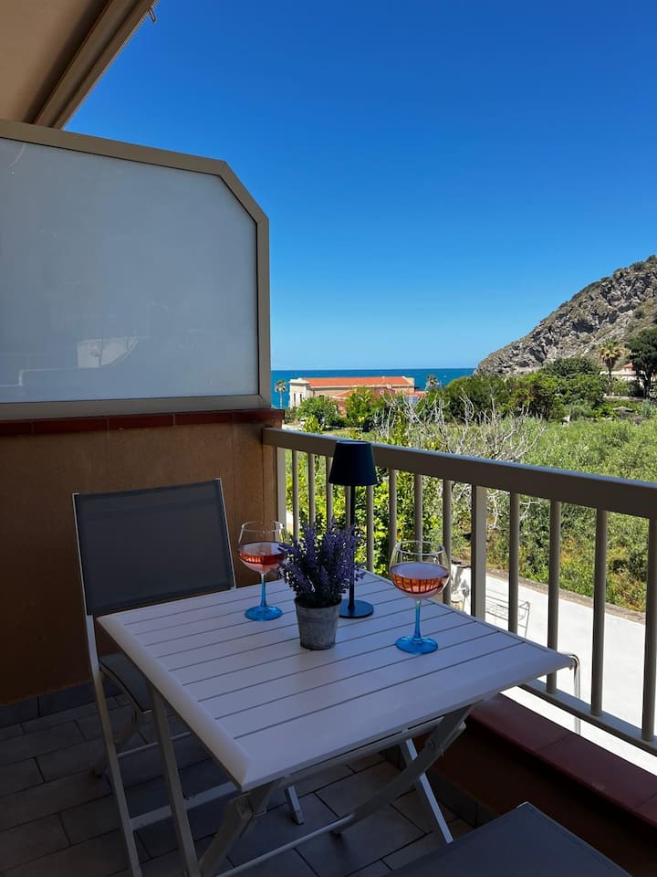 Casa Vacanze Con Giardino, Tono - Milazzo