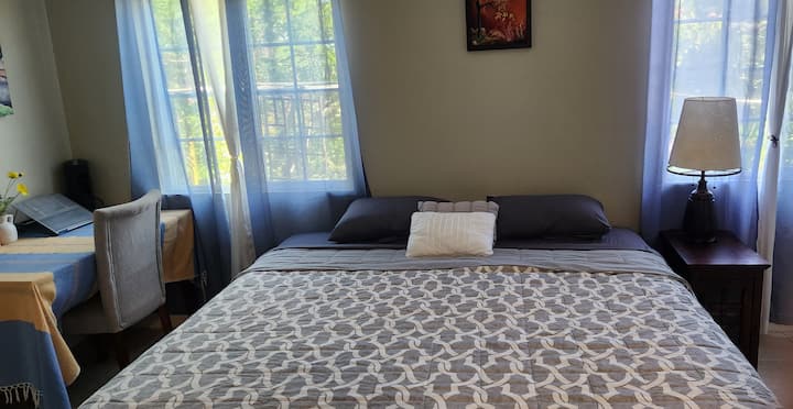 Tranquil Space With Private Entry And Bathroom - Buena Park, CA