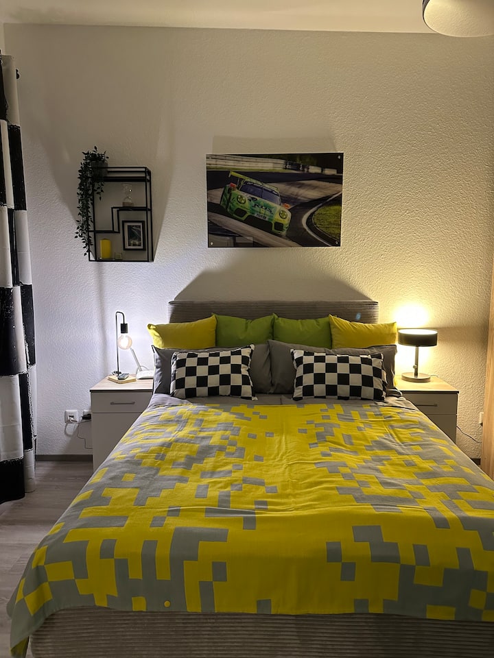 36 Nürburgring In Mayen - Mayen