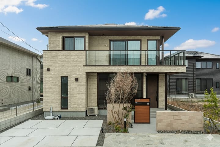 <Movavilla大和１>鄰近阿蘇．熊本城．各類溫泉！合志市全新獨棟民宿．體驗在地生活【免費停車】 - Kumamoto