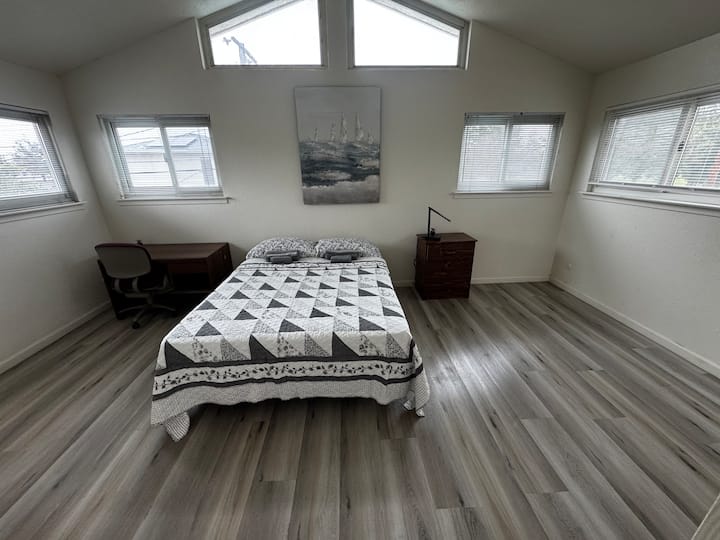 Great House Rm 6 - Fresno