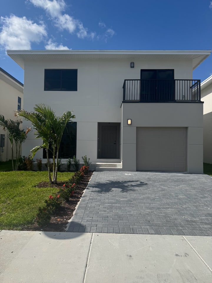 Spacious Home Near The Fl Keys - The Bahamas