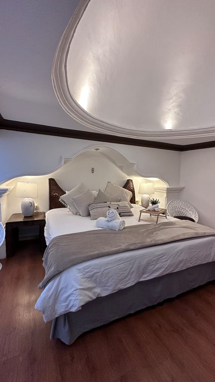 Casco Antingua With King Bed - El Hato