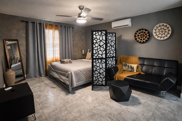 Moonloft A Cozy Stay Just Minutes From Disney - Kissimmee, FL