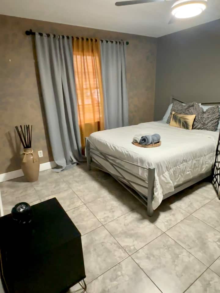 Moonloft A Cozy Stay Just Minutes From Disney - Kissimmee, FL