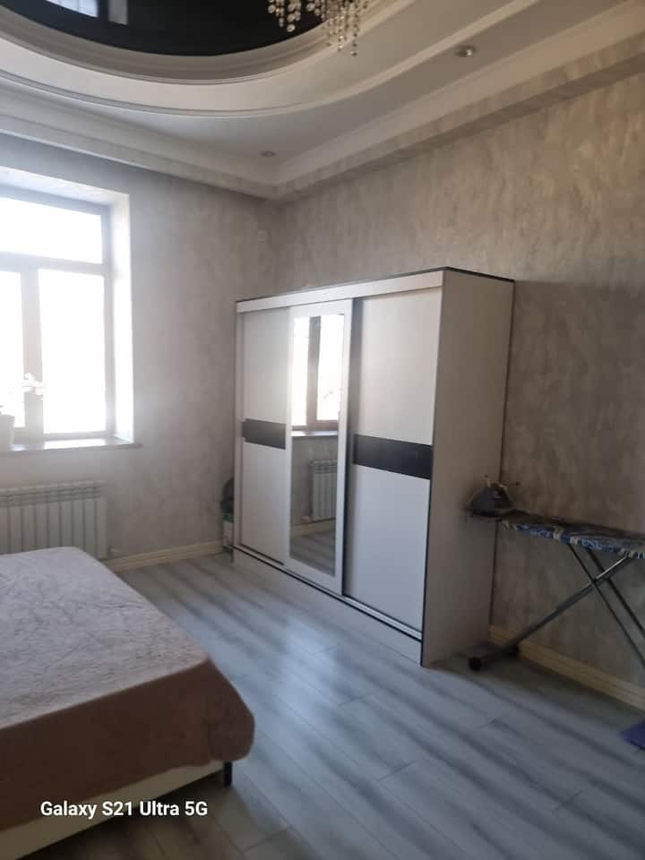 люкс квартира+ встреча и провод + машина в аренду - Taschkent