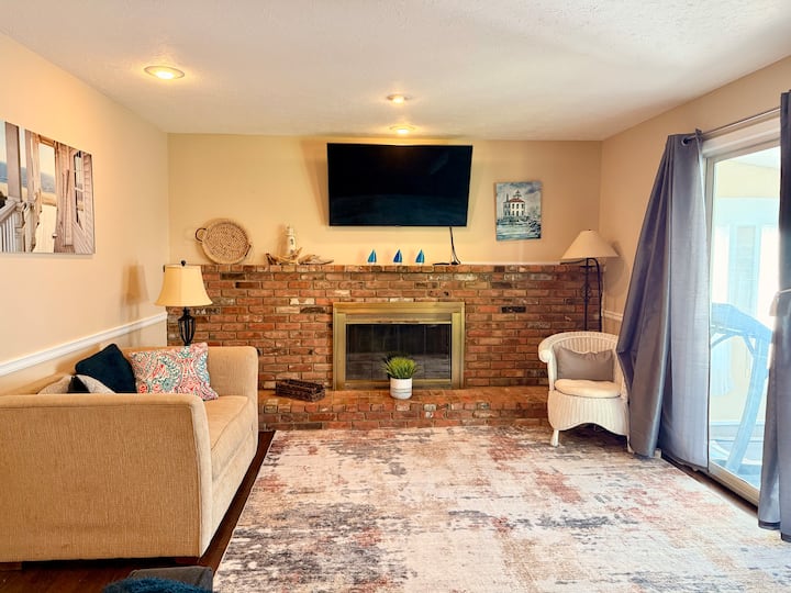 Courtland Stay - Willoughby, OH