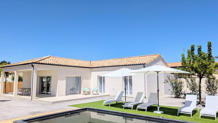 Villa Piscine Chauffée - Joyeuse