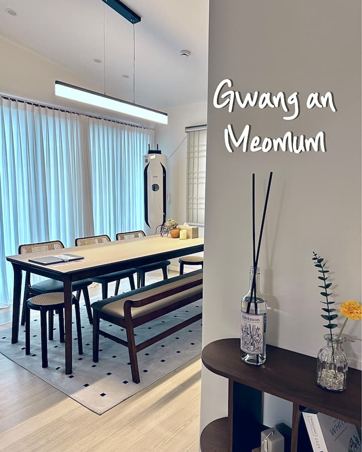 Gwangalli Beach|private House 8|home Izakaya| - Busan