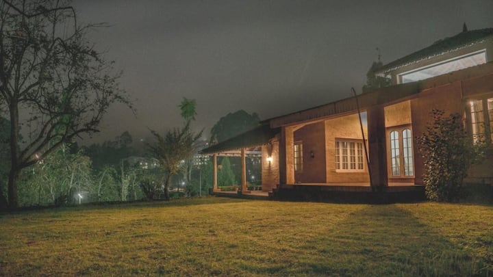 Seasons, A Charming Villa By The Lake - Kodaikanal