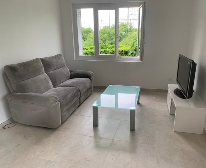 T3 Lumineux · Parking Privé · 5 Min De Valence - Valence